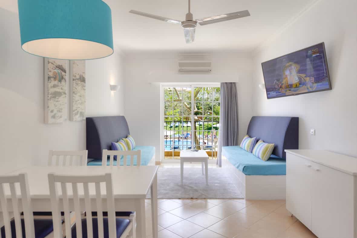 3HB Clube Humbria - Olhos De Agua, Algarve - On The Beach