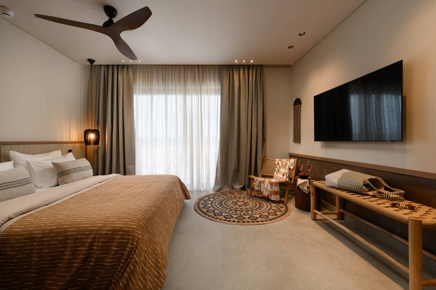 Unda | Corfu | Low £30pp Deposits