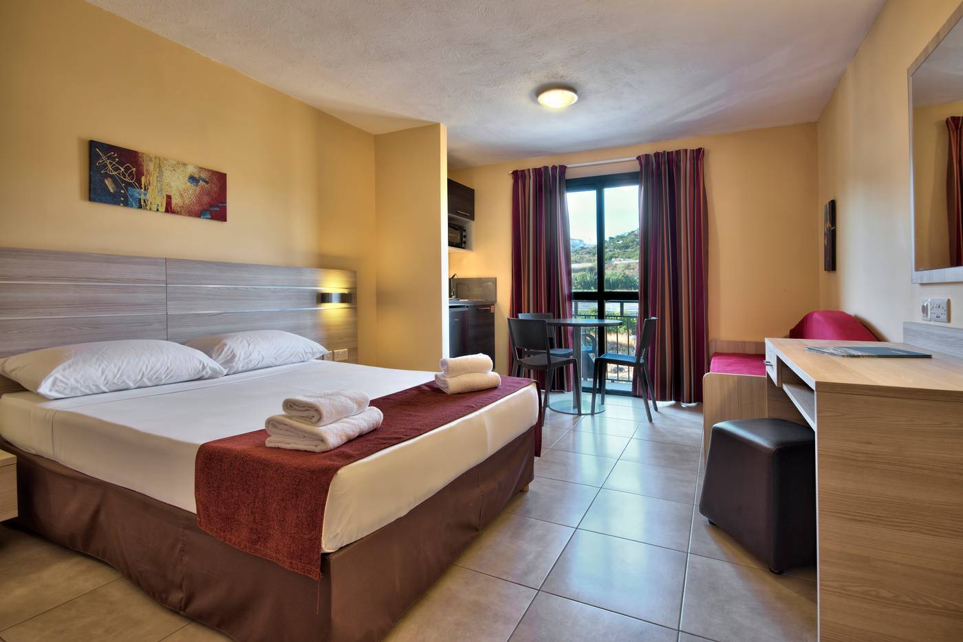 Luna Holiday Complex | Malta | £30pp Deposits