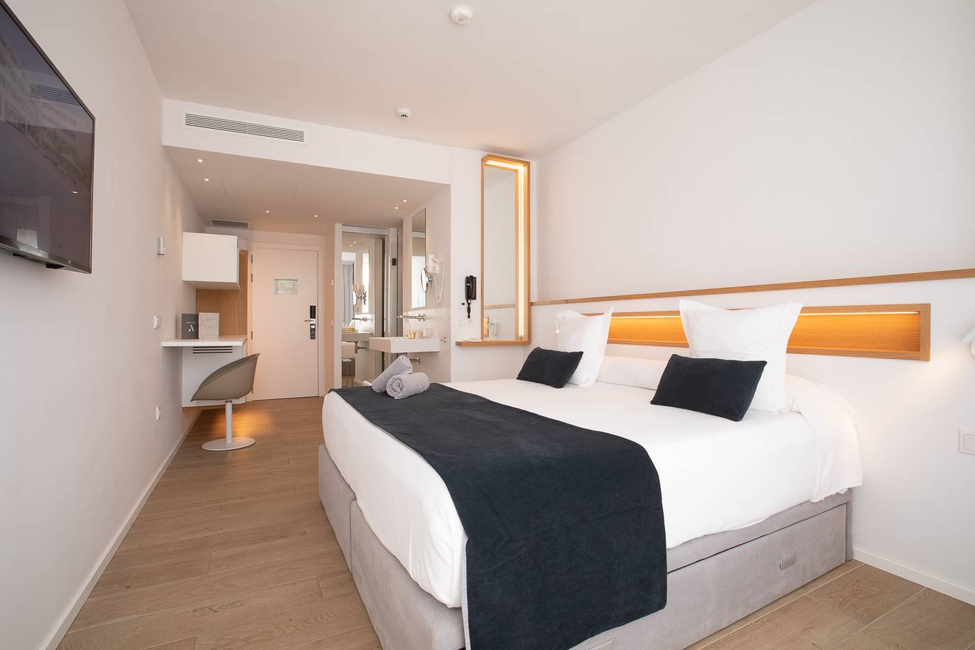 Hotel Anfora Ibiza Es Cana Ibiza On The Beach Hotel Anfora Ibiza Es Cana Ibiza On The Beach
