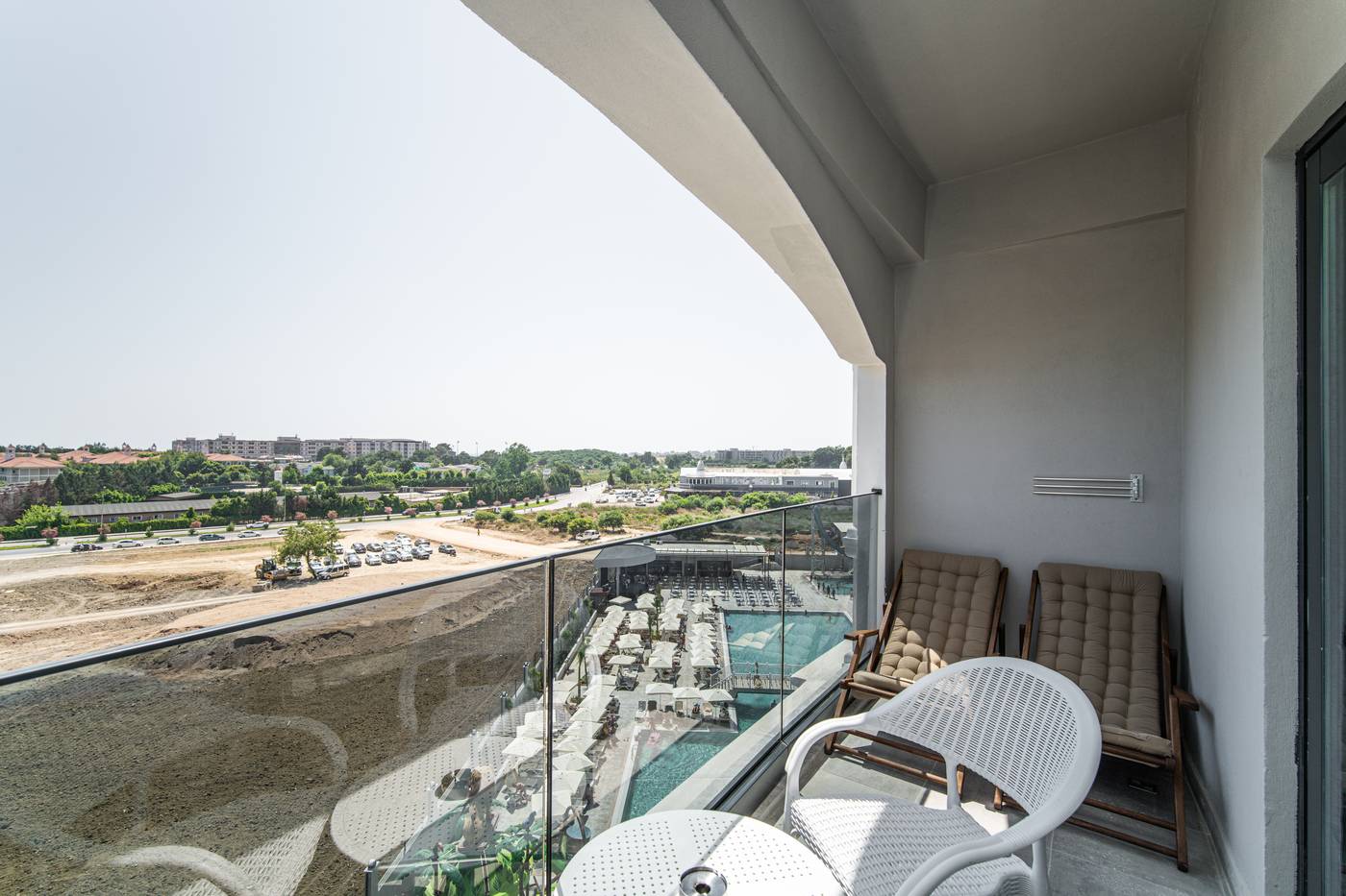 Side Moon Palace | Side | On the Beach | £30pp Deposit