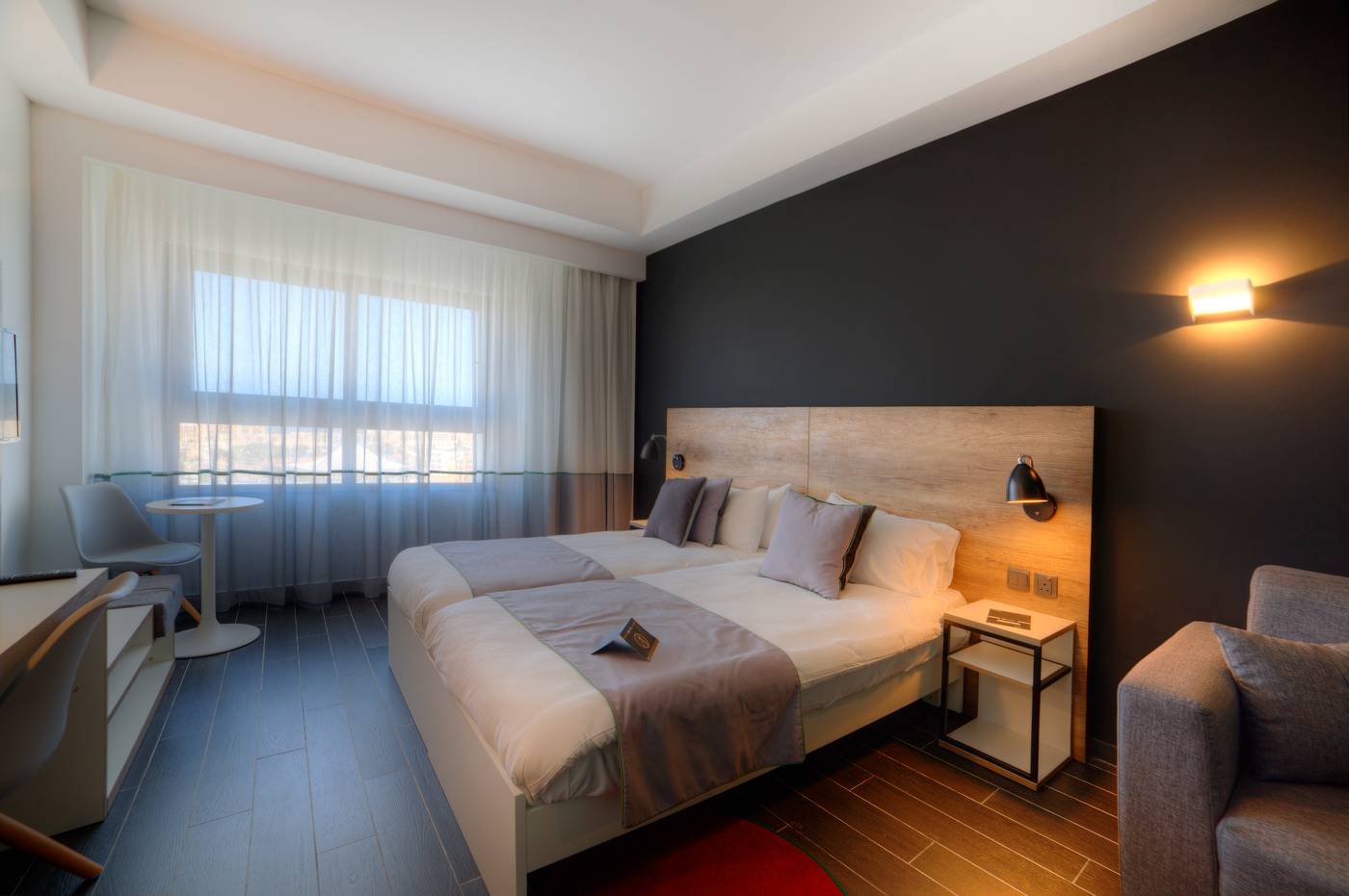 be.HOTEL | £30pp Deposits