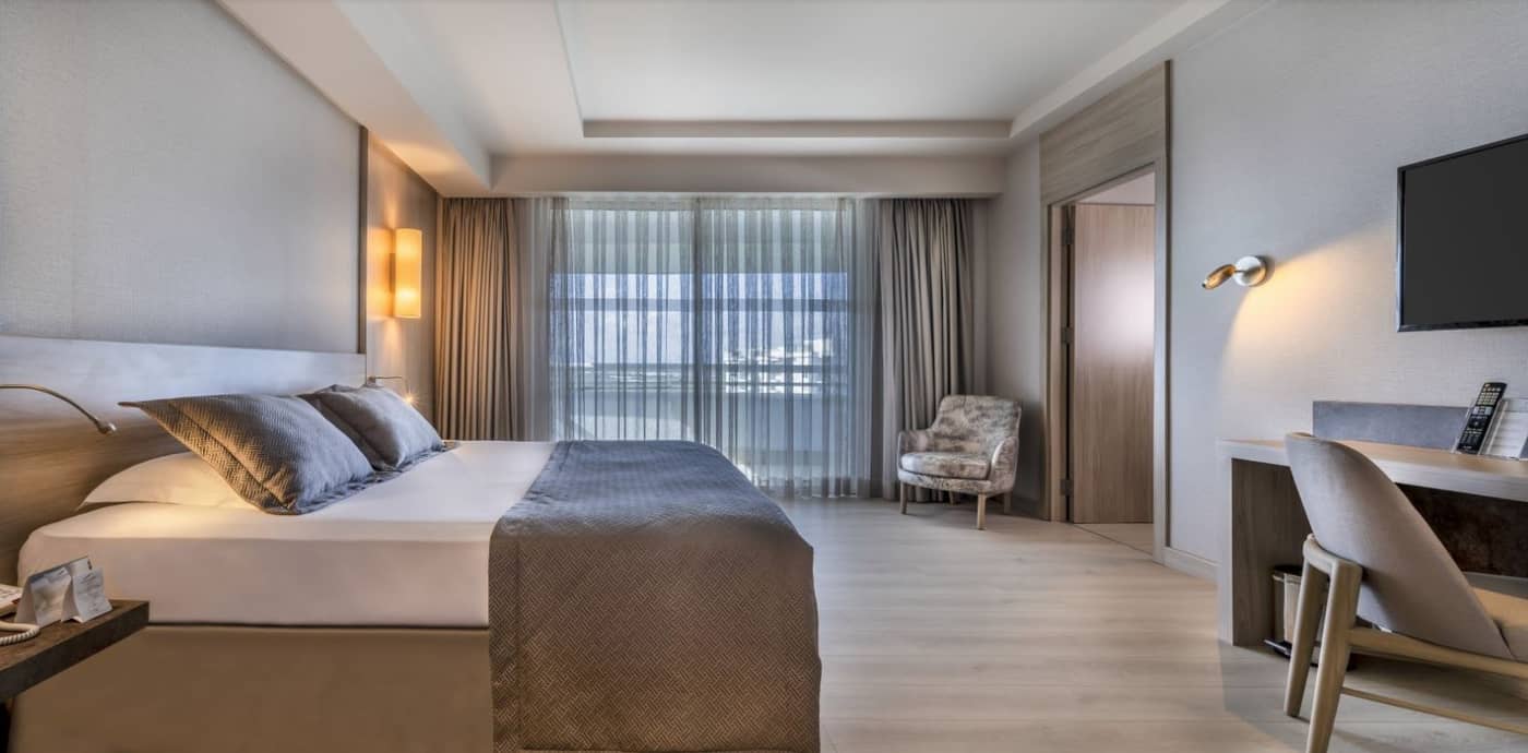 Concorde De Luxe Resort | Turkey | Super-Low £30pp Deposit