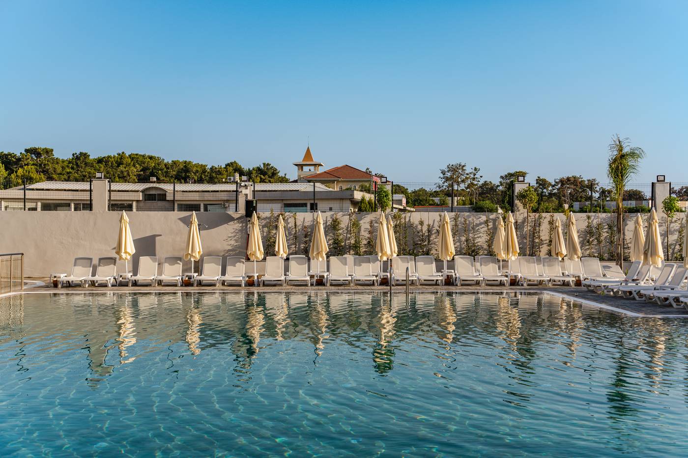 Side Moon Palace | Side | On the Beach | £30pp Deposit