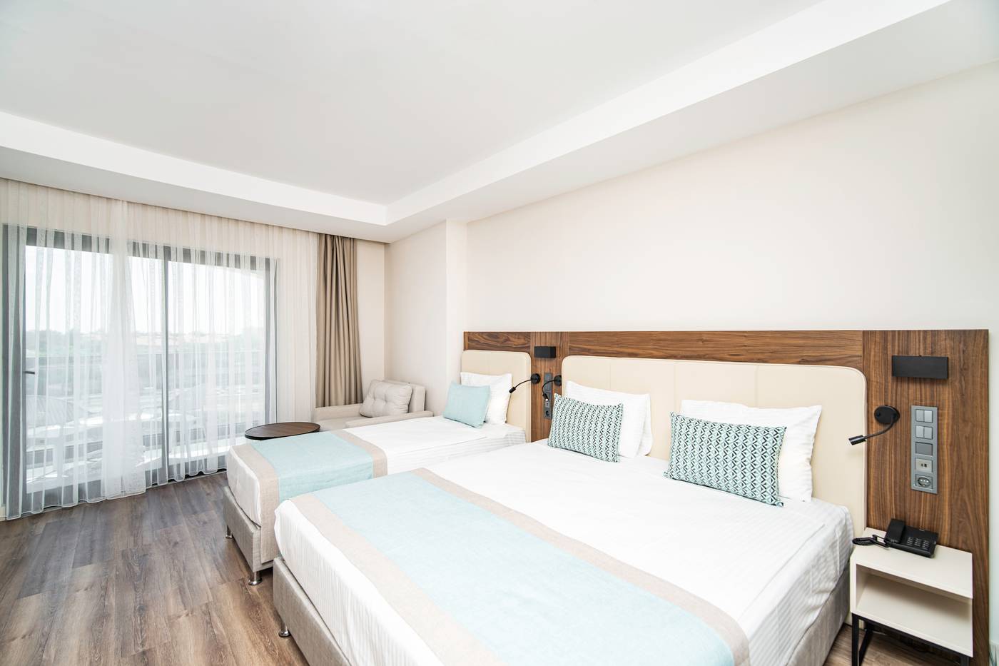 Side Moon Palace | Side | On the Beach | £30pp Deposit
