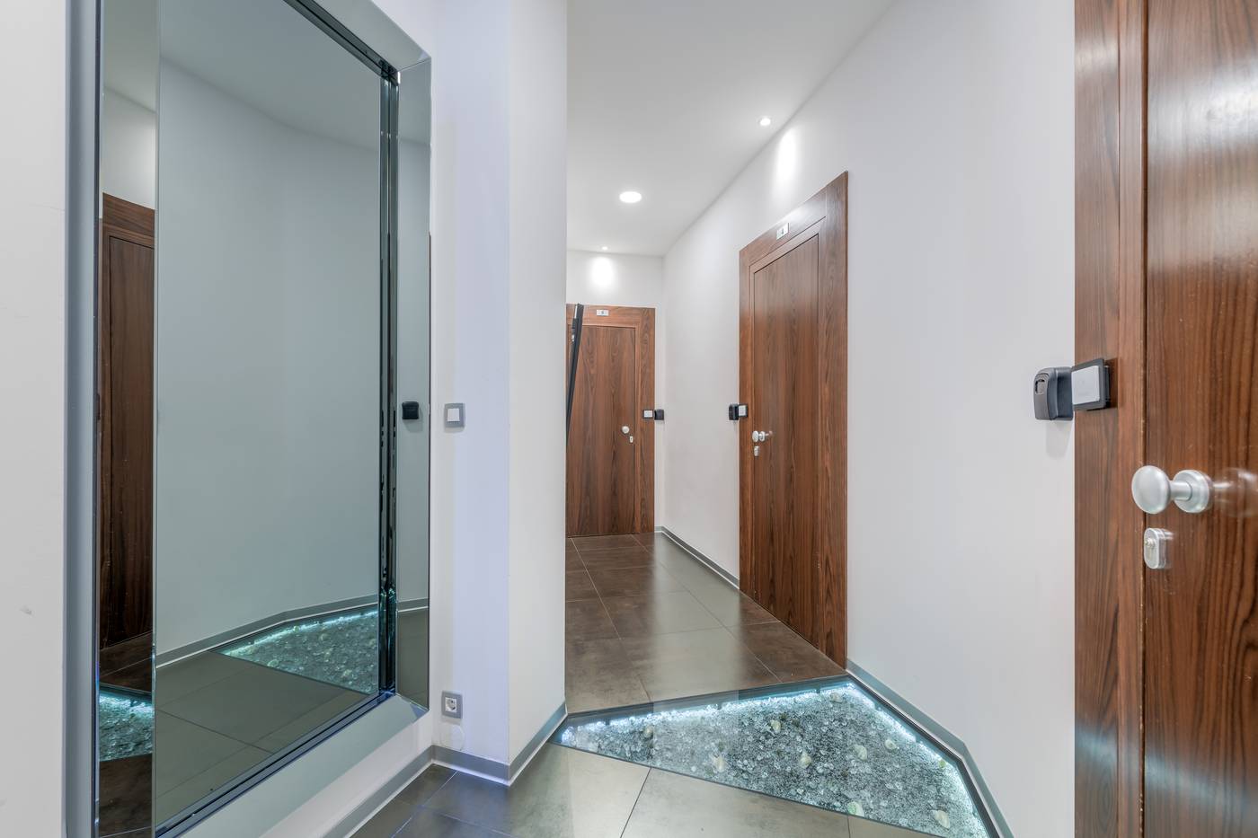 Starlight Luxury Rooms | £30pp Deposits