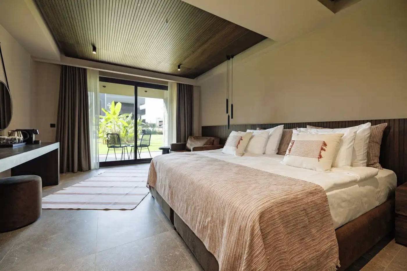 Jacaranda Luxury Resort | Antalya | £30pp Deposits