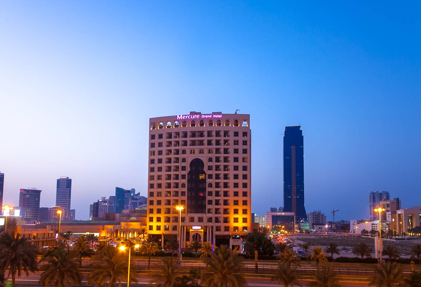 Mercure Grand Hotel Seef | £30pp Deposits