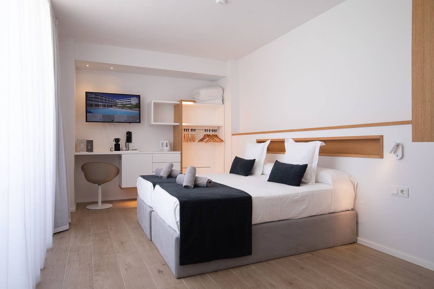Hotel Anfora Ibiza Es Cana Ibiza On The Beach Hotel Anfora Ibiza Es Cana Ibiza On The Beach
