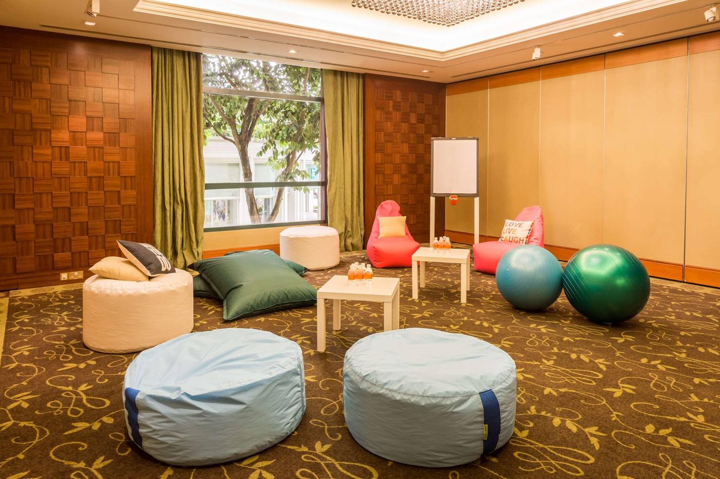 Jen Singapore Tanglin by Shangri-La | £30pp Deposits