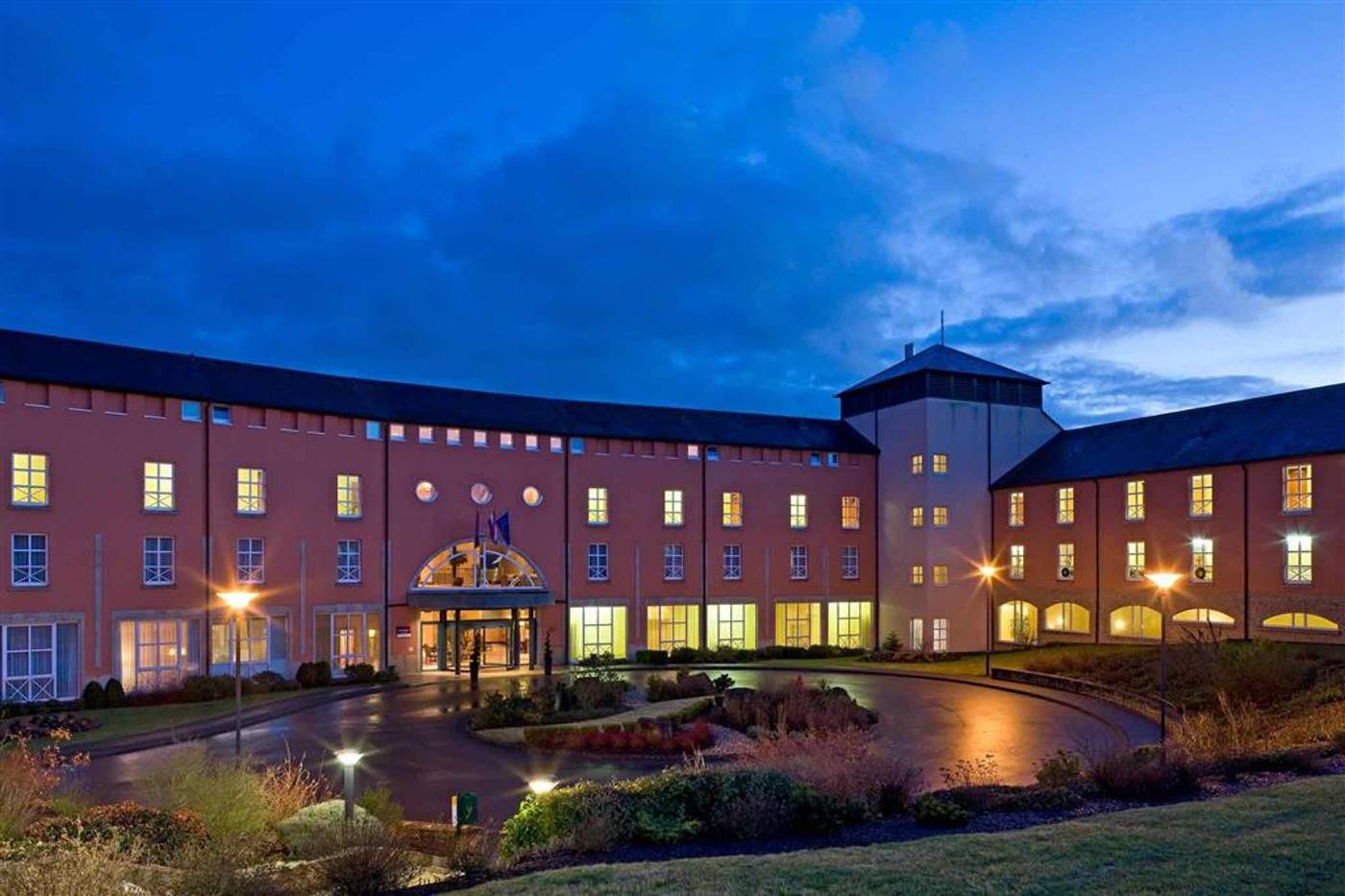 Mercure Luxembourg Kikuoka Golf And Spa | £30pp Deposits