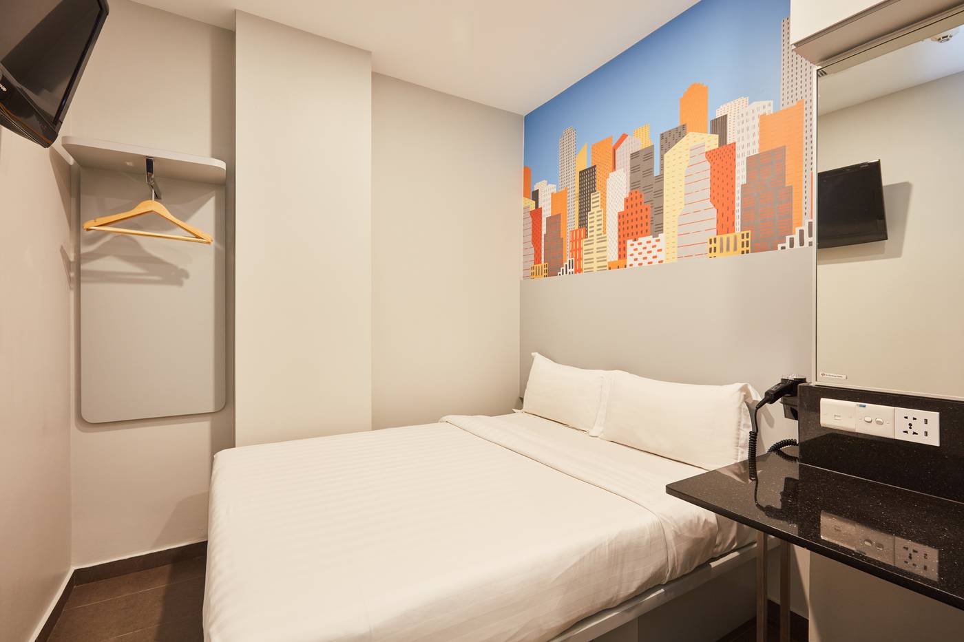 Ibis Budget Singapore Bugis | £19pp Deposits