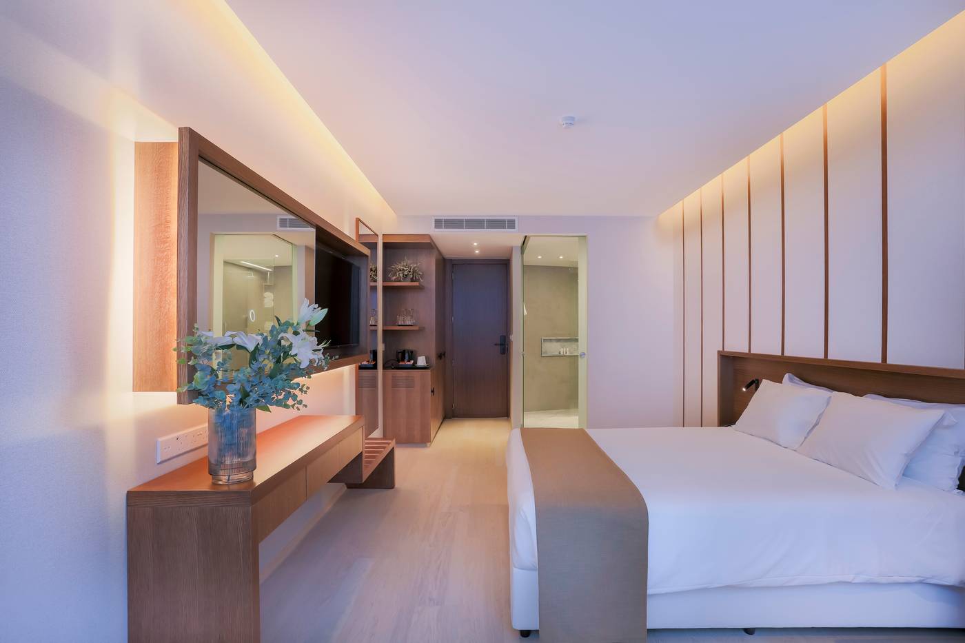 Radisson Beach Resort Larnaca - Larnaca, Cyprus - On The Beach