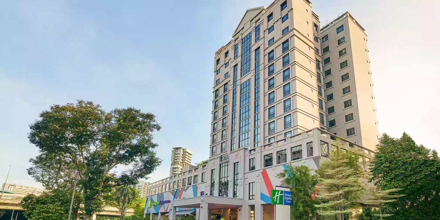 Holiday Inn Express And Suites Singapore Novena | £19pp Deposits
