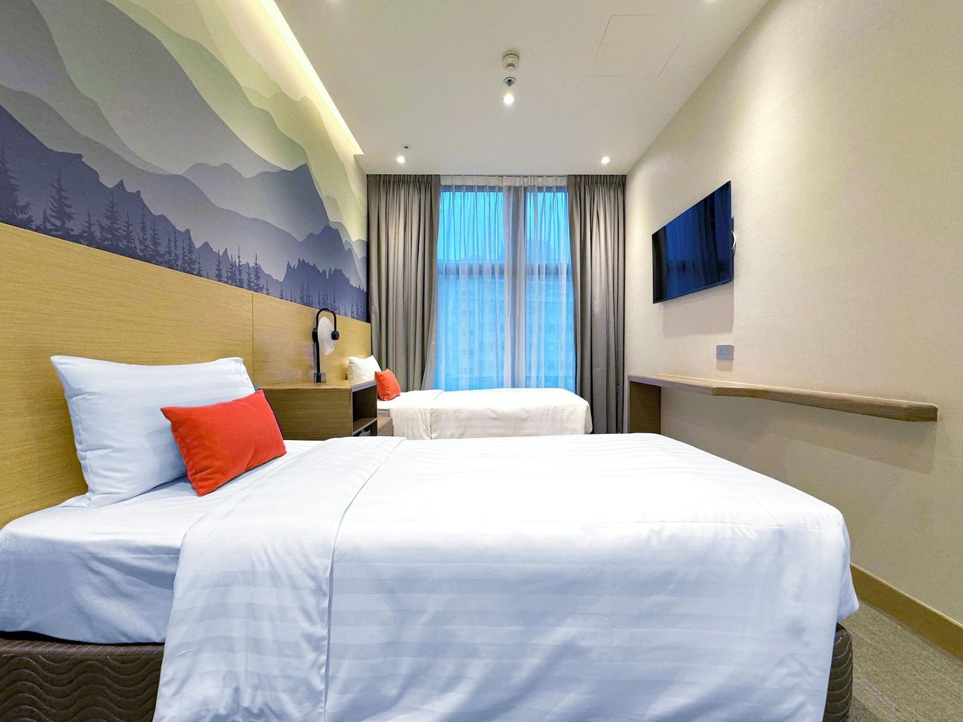 Hotel Yx Lai Chi Kok | £19pp Deposits