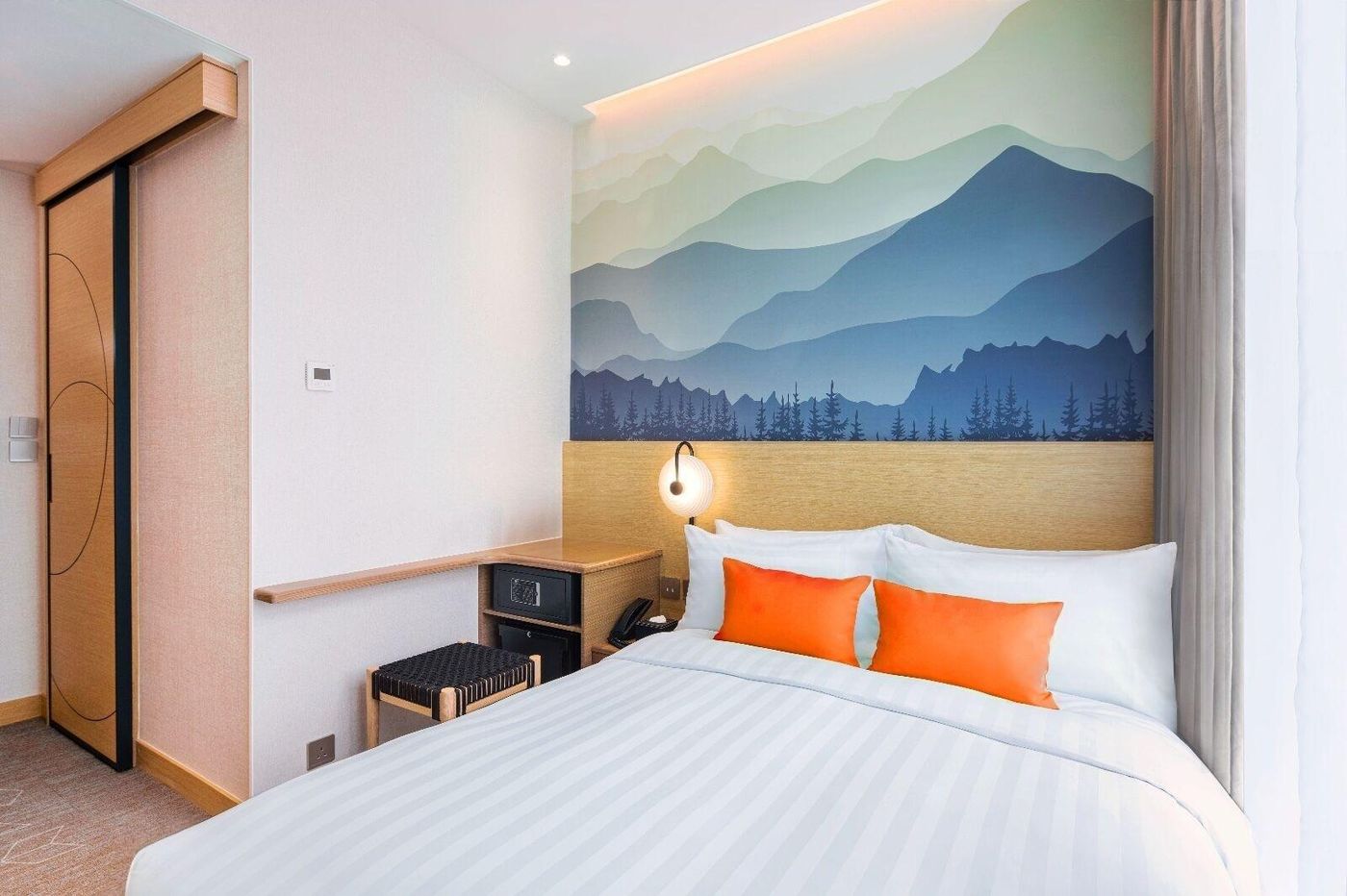 Hotel Yx Lai Chi Kok | £19pp Deposits